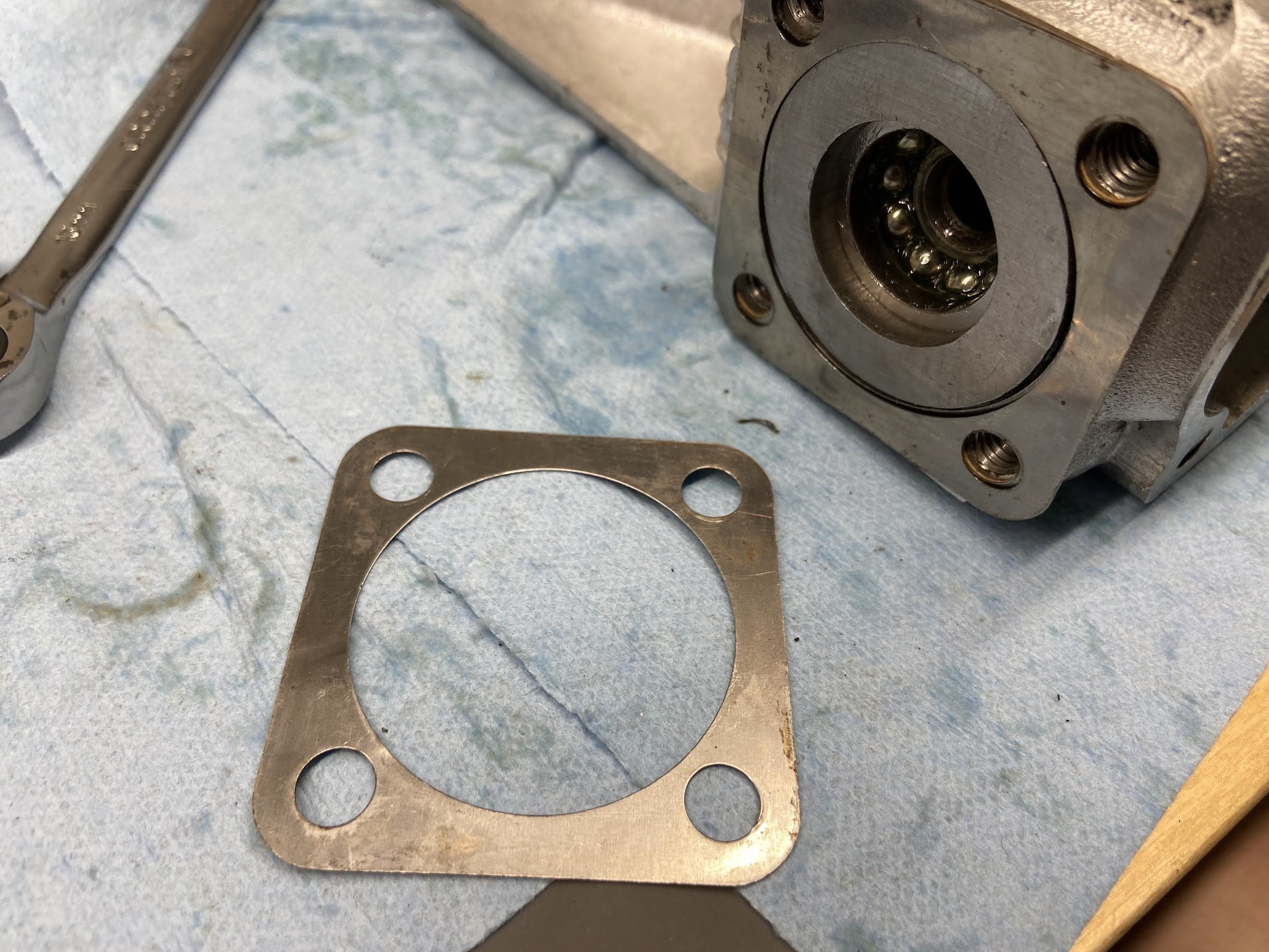 Burman Steering Box Shims (the square ones) | Alfa Romeo Forums Burman Steering Box Shims (the square ones) | Alfa Romeo Forums